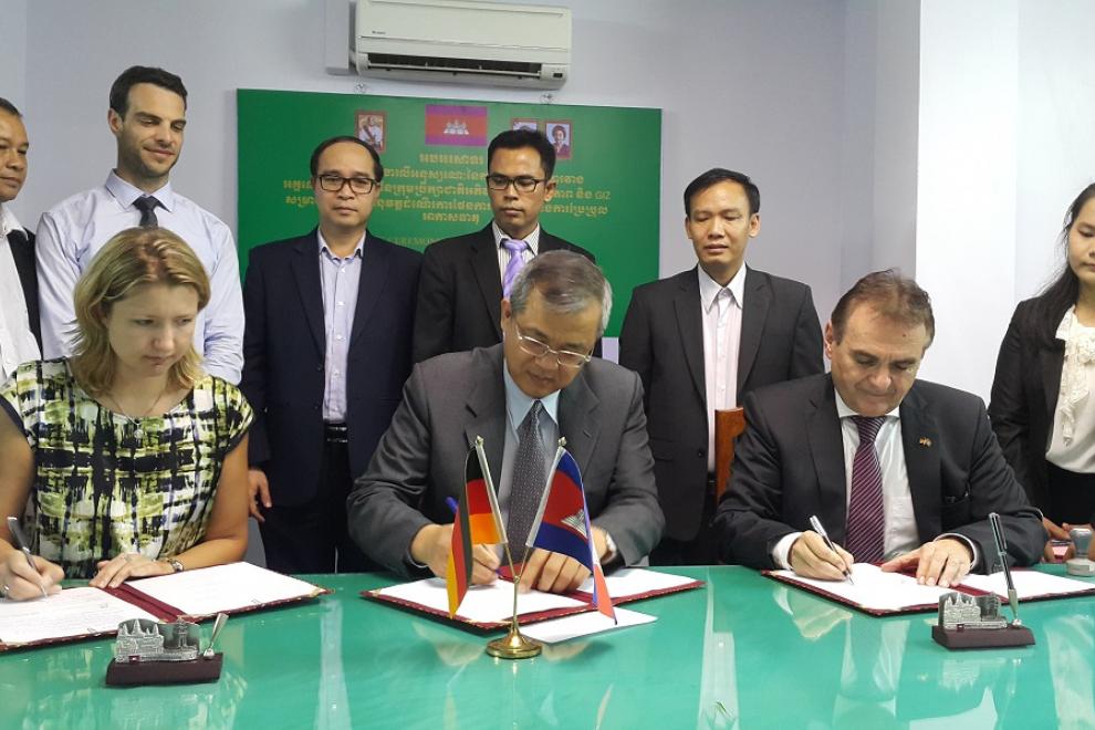 MoU Signing Ceremony for implementing Cambodia’s NAPs process | The National Council for ...